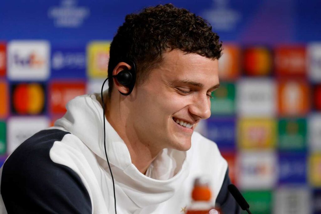 Pavard-Inter, nuovo colpo di scena: cambia il suo futuro