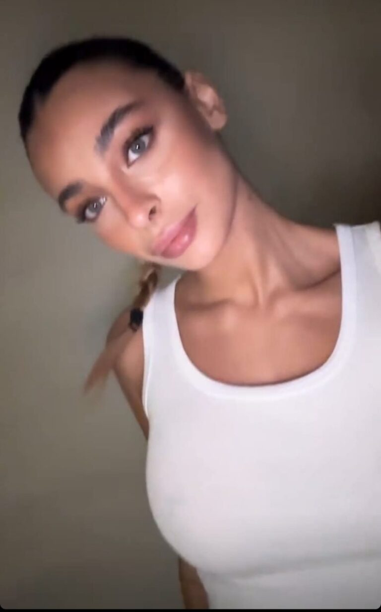 Chiara Frattesi è una bomba: scatti bollenti, Instagram in tilt